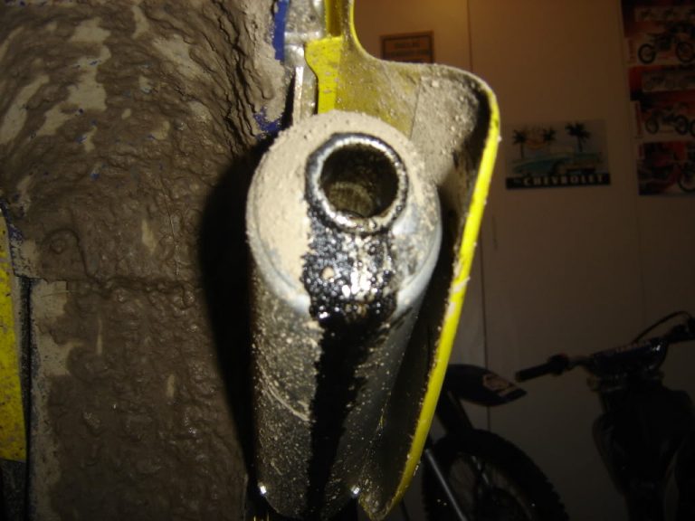 11 Reasons Why Your Dirt Bike Is Smoking & How To Fix It - Motocross ...