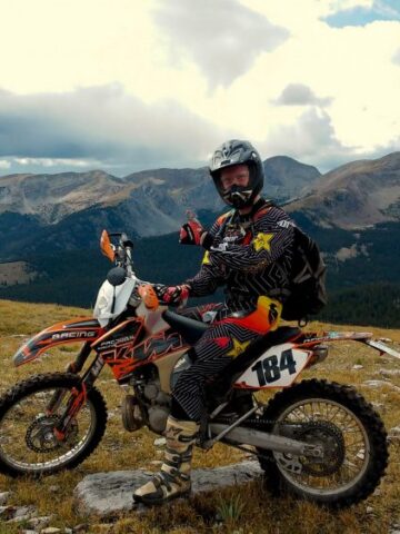 The Best 4 Stroke Dirt Bike For Trail Riding [5 To Avoid] - Motocross ...