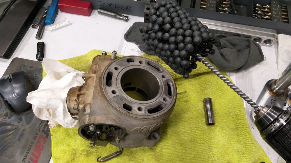 2 Stroke Top End Rebuild - What To Expect & How To Do It - Motocross ...