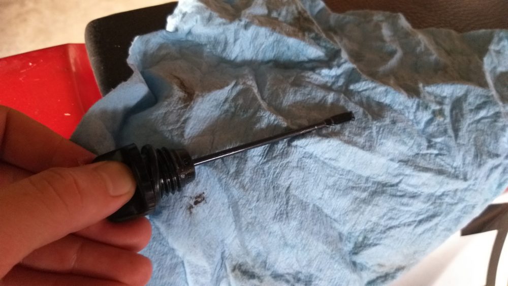 How To Properly Check Oil On A Dirt Bike - Motocross Hideout