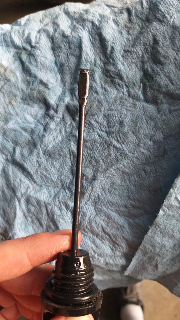 How To Properly Check Oil On A Dirt Bike - Motocross Hideout