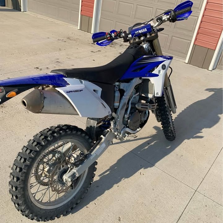 Yamaha WR450F Review: Specs You MUST Know Before Buying - Motocross Hideout