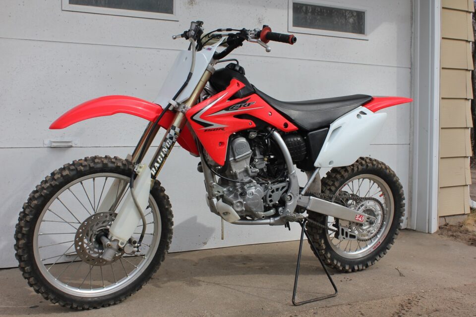 Honda CRF150R Review & Specs: Why It's NOT Right For You - Motocross ...