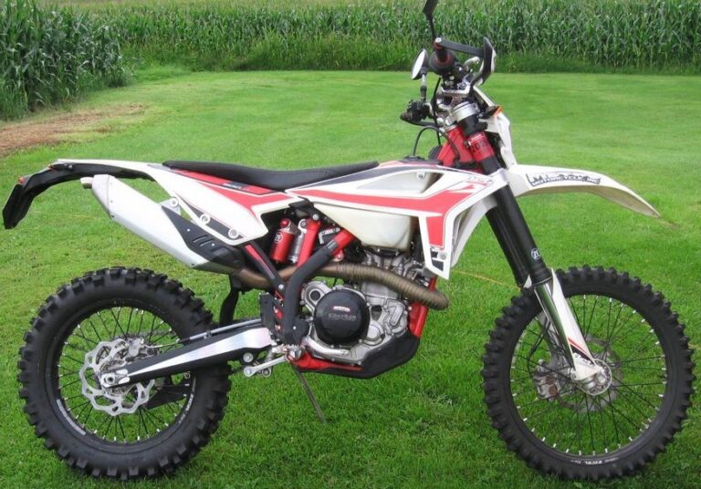 Best Dual Sport Motorcycle Based On YOUR Needs [2025] - Motocross Hideout