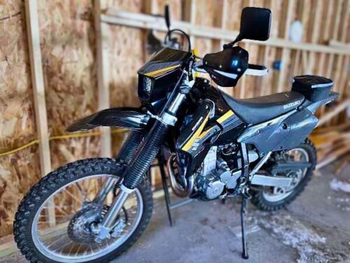 Suzuki DRZ400 Review: Specs You MUST Know Before Buying - Motocross Hideout