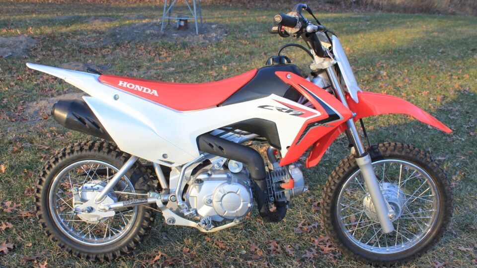 Honda CRF110 Review & Specs [Video w/ Cold Start] - Motocross Hideout